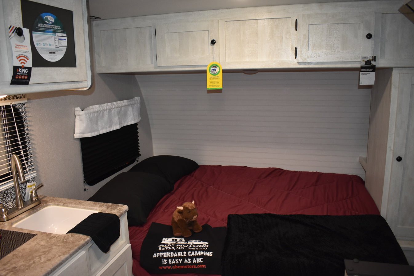 Forest River Shasta Oasis Compact - 16BH Floorplan - Travel Trailer RV ...
